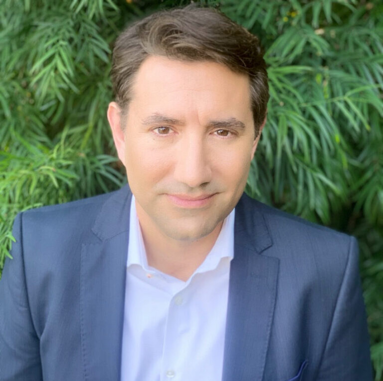 Awards Chatter with Scott Feinberg - Carsey-Wolf Center at UC Santa Barbara